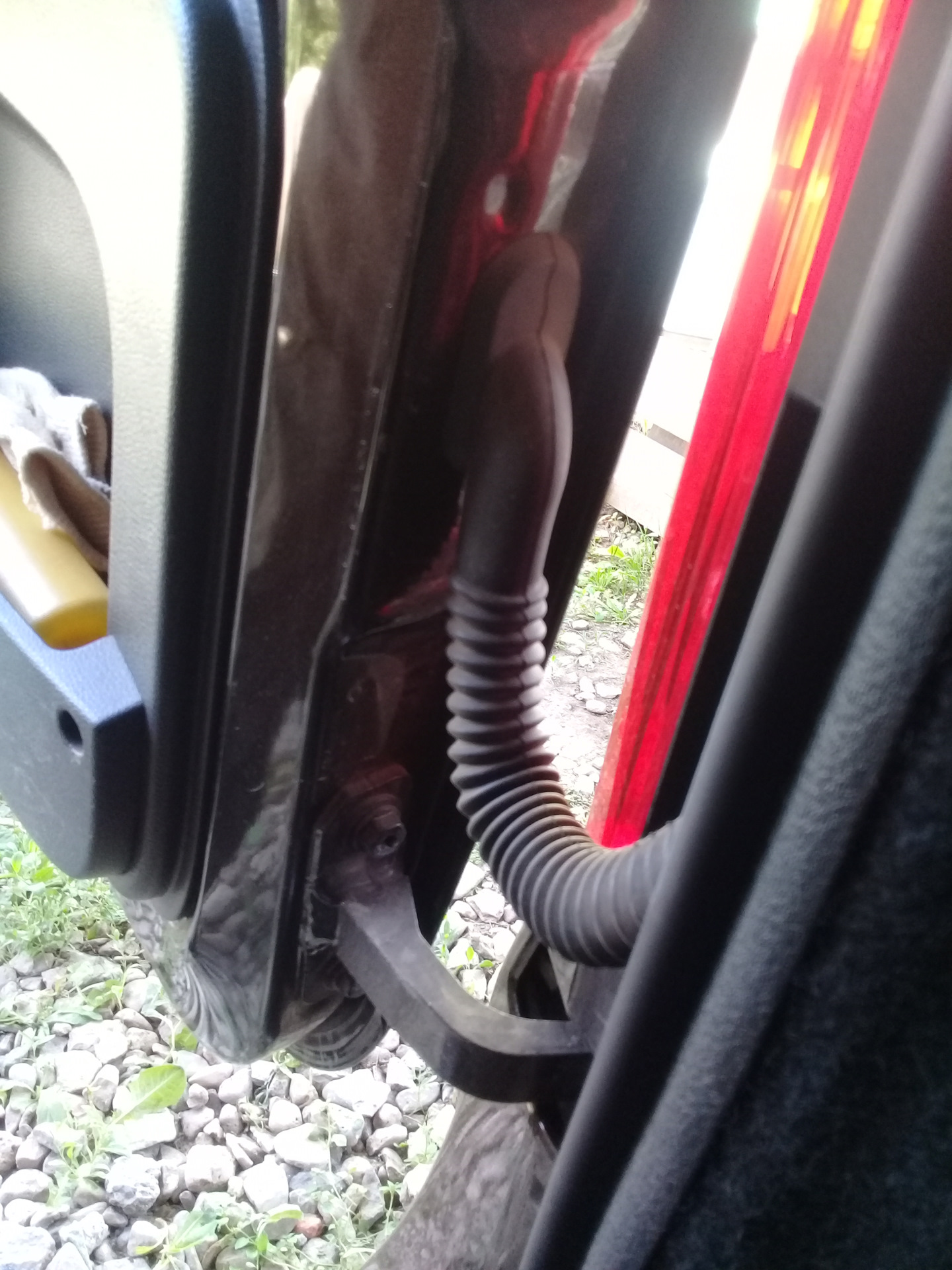 Трубка омывателя заднего стекла. — Lada Ларгус, 1,6 л, 2018 года ...