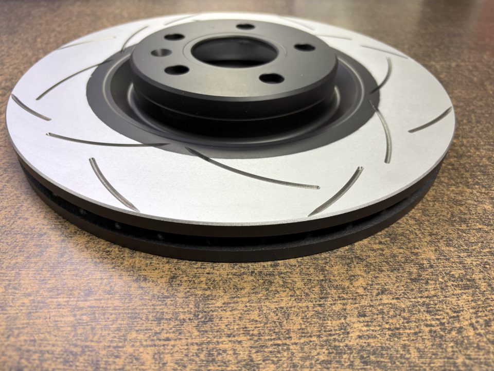 Тормозной диск, слотированный DBA (Австралия) на Geely Tugella, Volvo ...