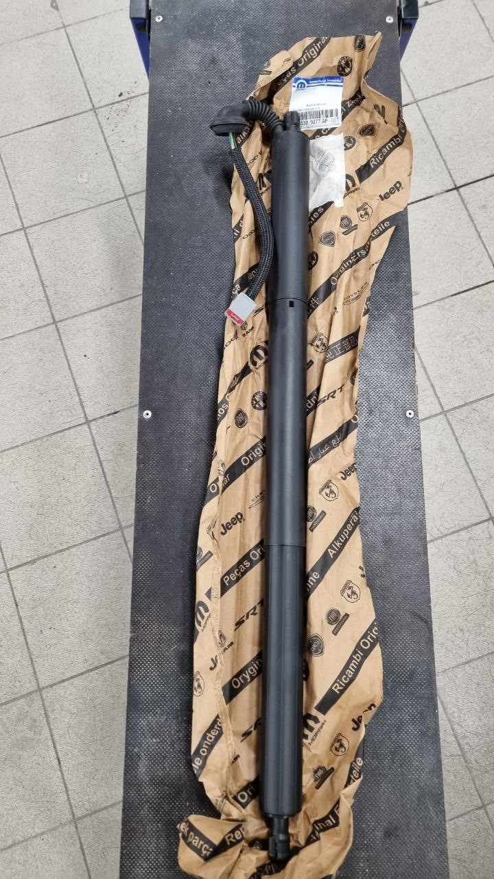 Конец истории с мотором PowerLiftgate — Jeep Grand Cherokee (WK2), 3,6 ...