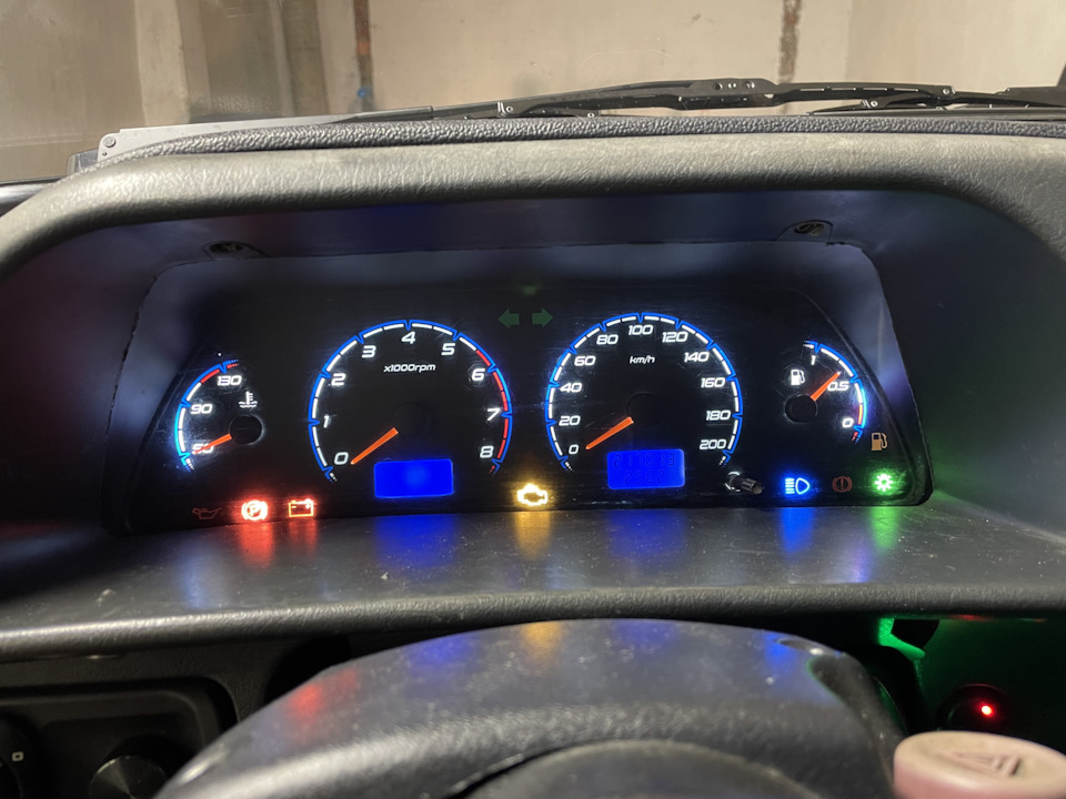 Накладка на приборную панель Ваз-2114 — Lada 2114, 1,6 л, 2007 года ...