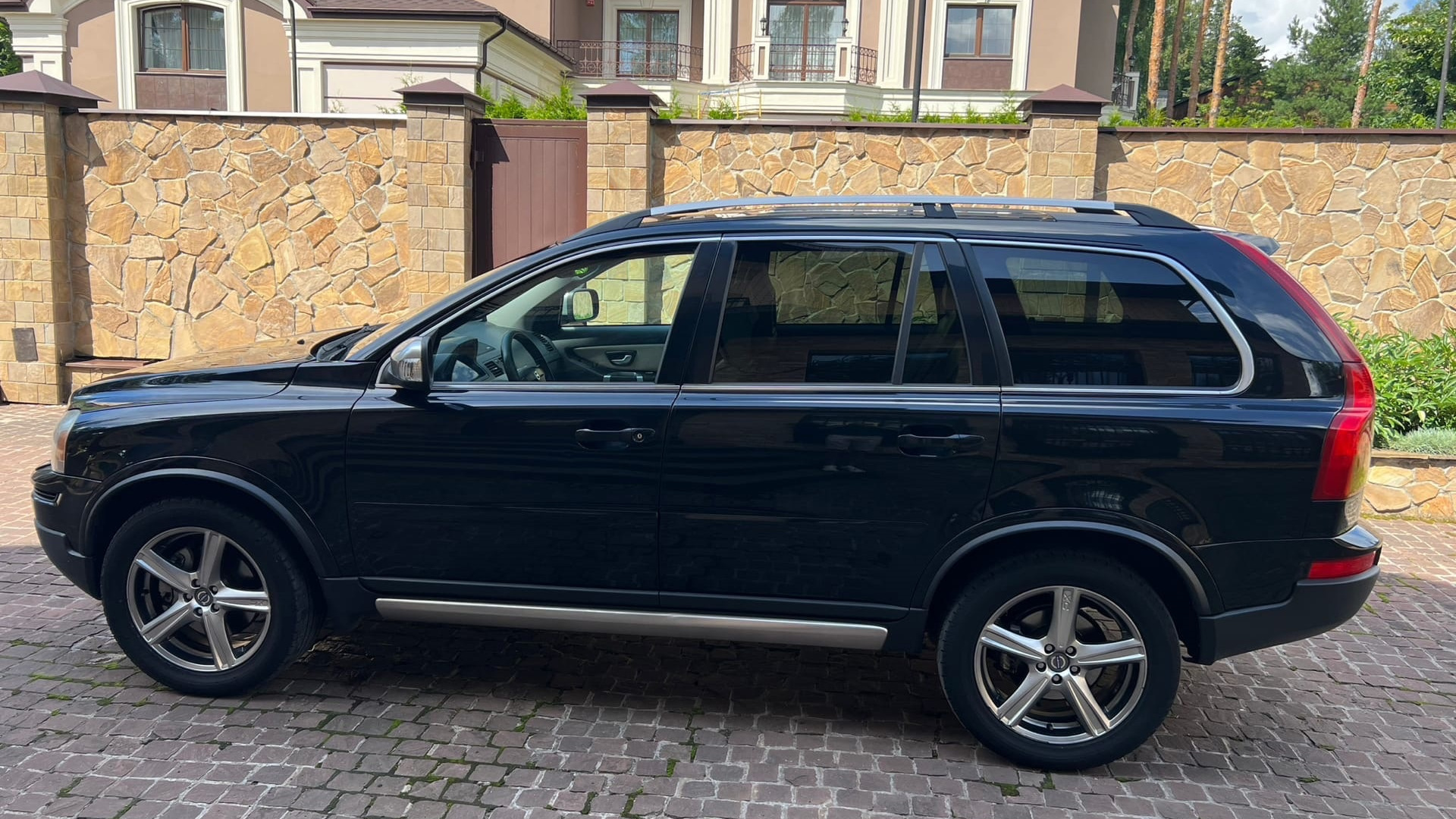 Volvo XC90 (1G) 2.4 дизельный 2010 | R design black/white на DRIVE2