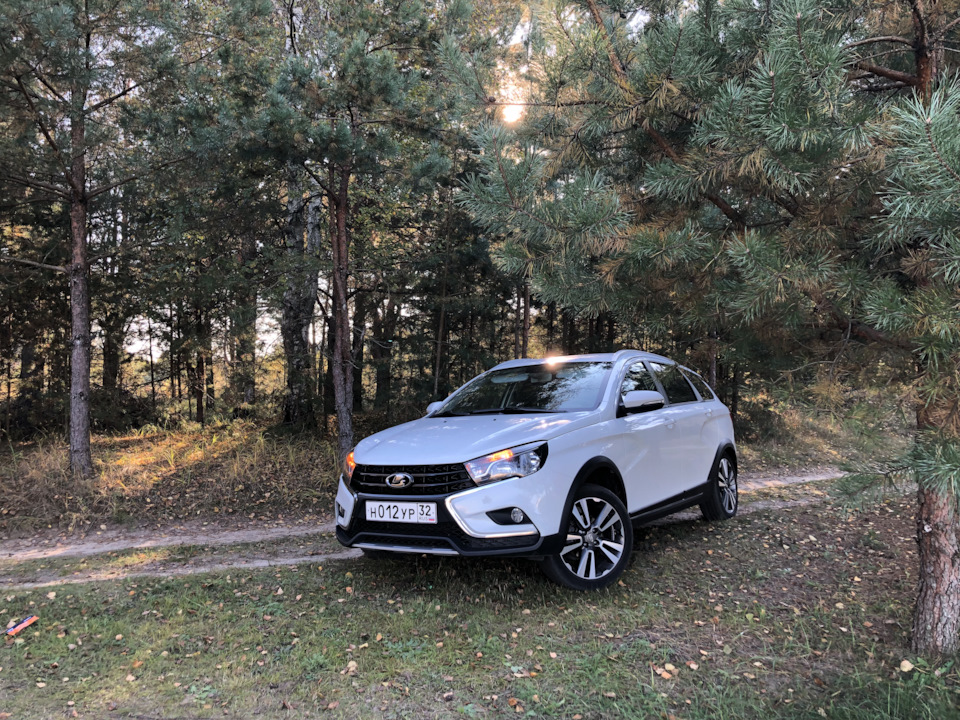 #3 Осенние фото/ Замена ламп ДХО. — Lada Vesta SW Cross (1G), 1,6 л, 2018 года | фотография | DRIVE2