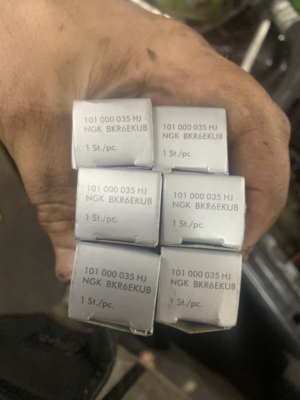 101000035HJ Свеча зажигания Long VAG | Запчасти на DRIVE2