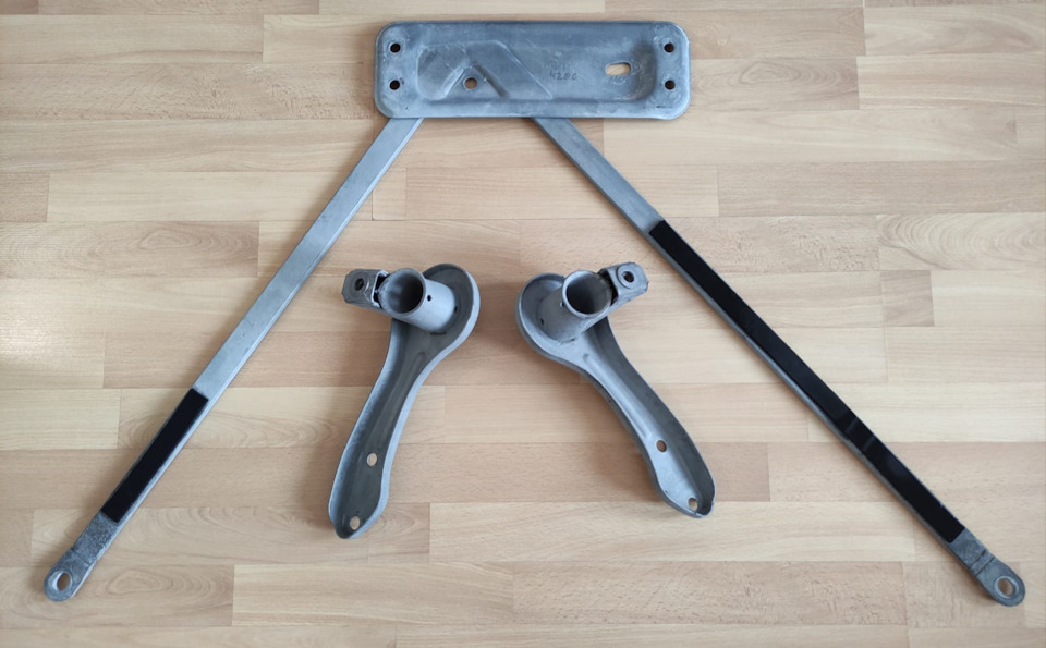 Установка задней распорки на BMW E87 — BMW 1 series (E81/E87), 2 л ...