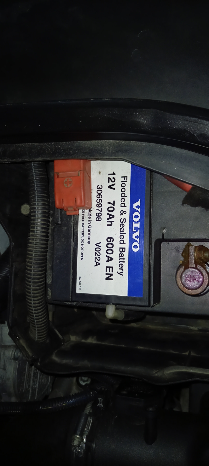 xc70 — дата выпуска аккумулятора — Volvo XC70 III, 3,2 л, 2009 года ...