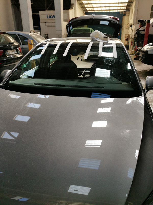Retrofit of the front camera in the windshield — Volkswagen Golf Mk7, 1 ...