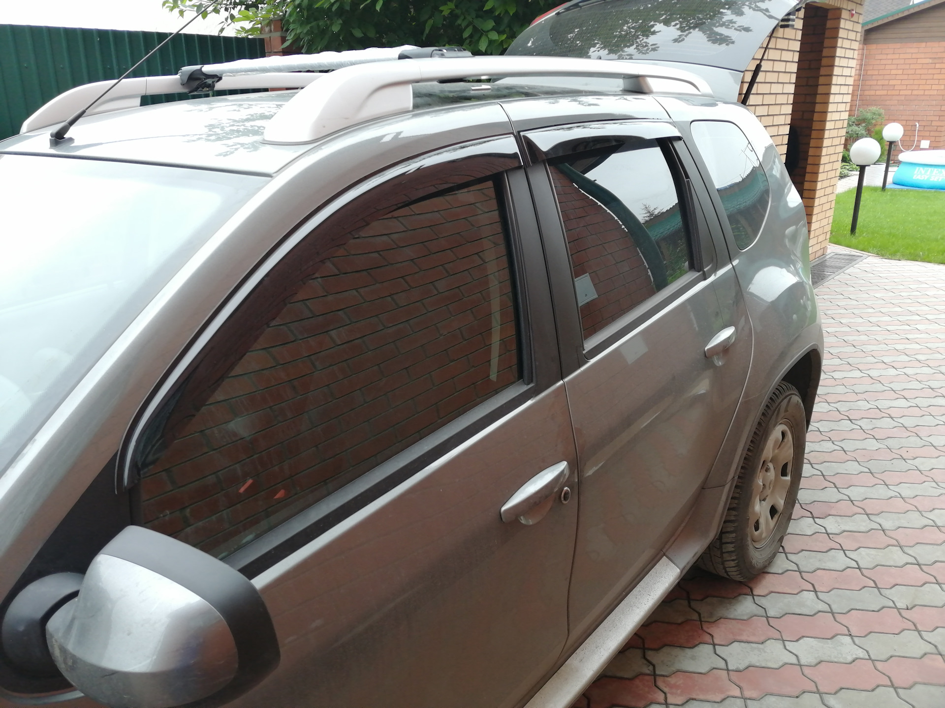 Ветровики, заглушки в замок — Nissan Terrano III, 1,6 л, 2014 года ...