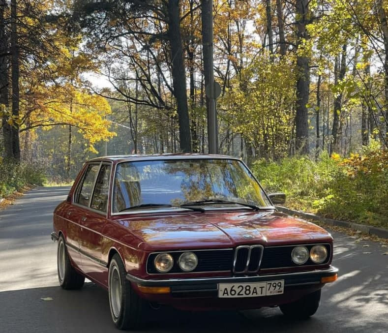 Видео как осенью я забирал машину — BMW 5 series (E12), 2 л, 1978 года | визит на сервис | DRIVE2