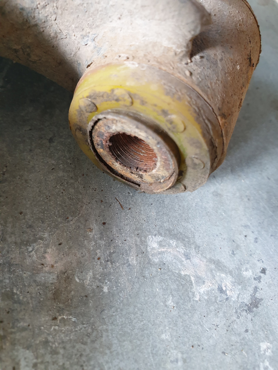 Сайленты передних рычагов — Toyota Yaris (p1), 1 л, 2004 года | своими ...