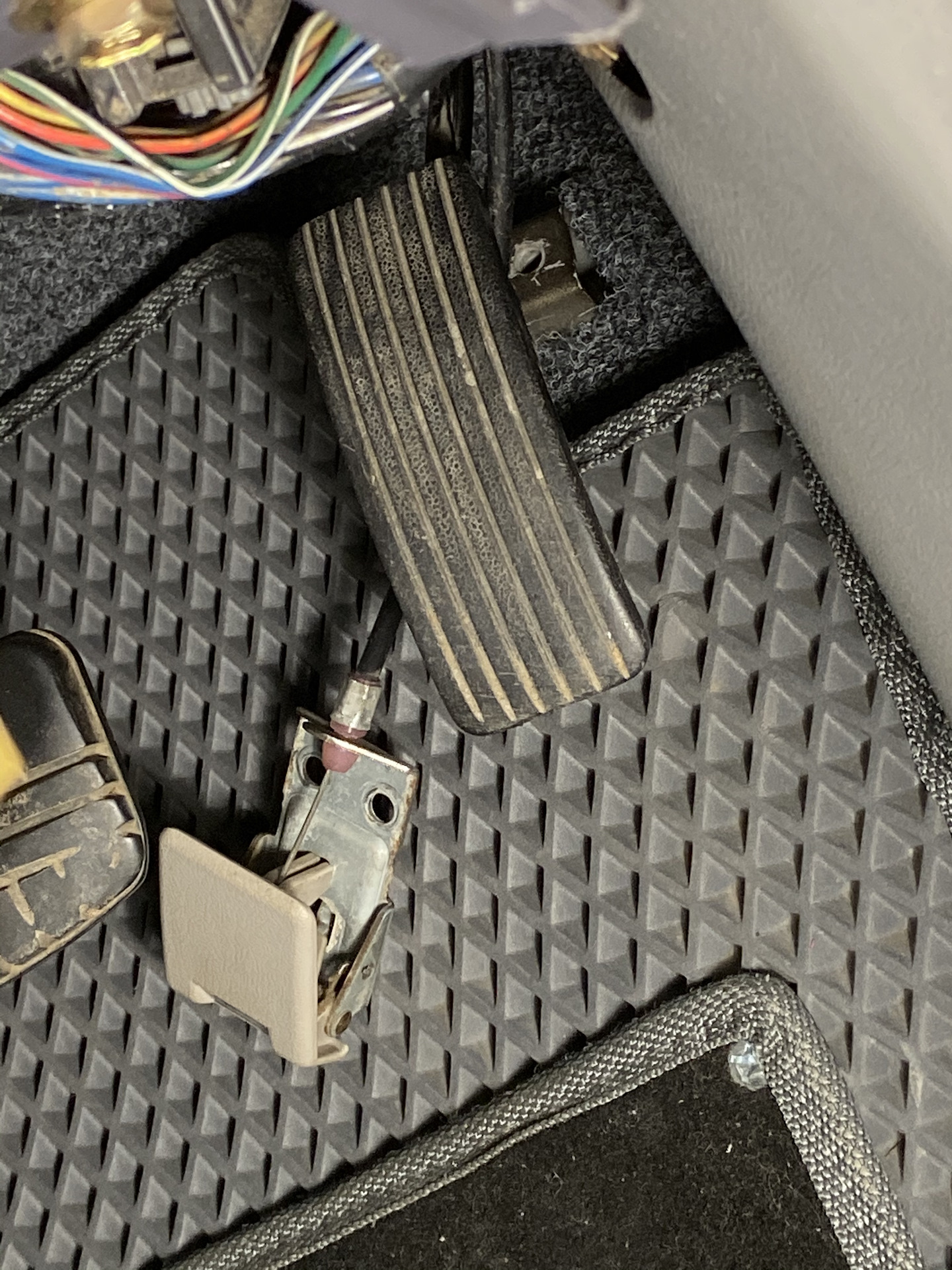 Вопрос — Mitsubishi Delica (L400), 2,8 л, 1994 года | другое | DRIVE2