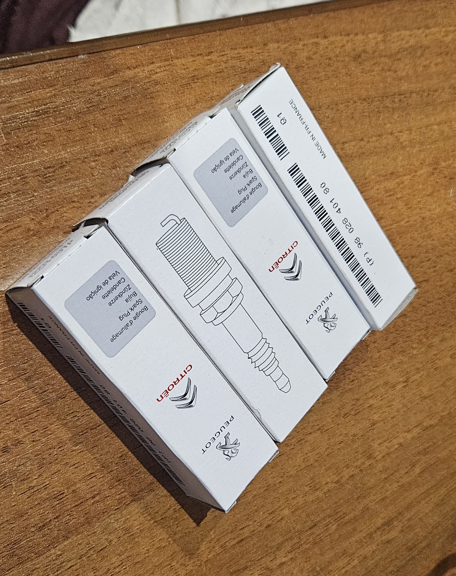 Замена свечей зажигания — Peugeot 308 (1G), 1,6 л, 2008 года ...