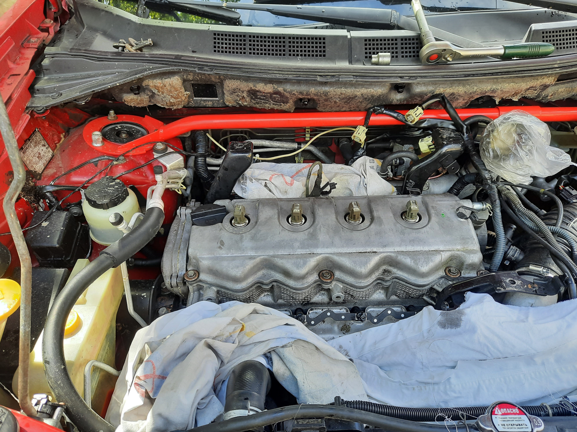 Замена сальников фарсунок — Nissan X-Trail I, 2,2 л., 2004 года ...