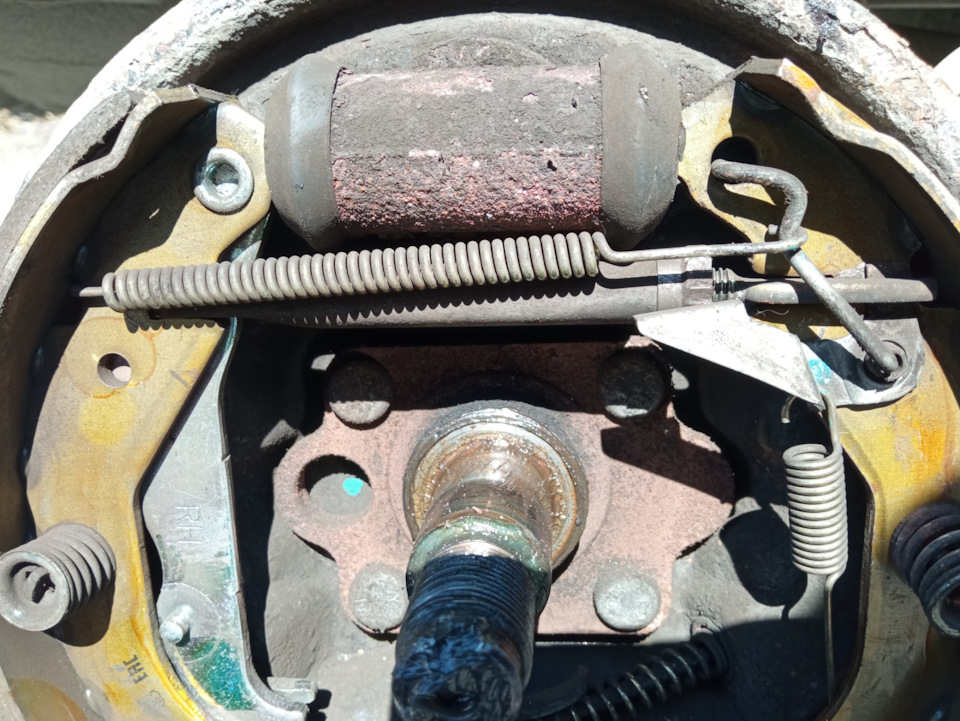 Р/к задних тормозов — Chevrolet Aveo Sedan (1G), 1,4 л, 2005 года ...