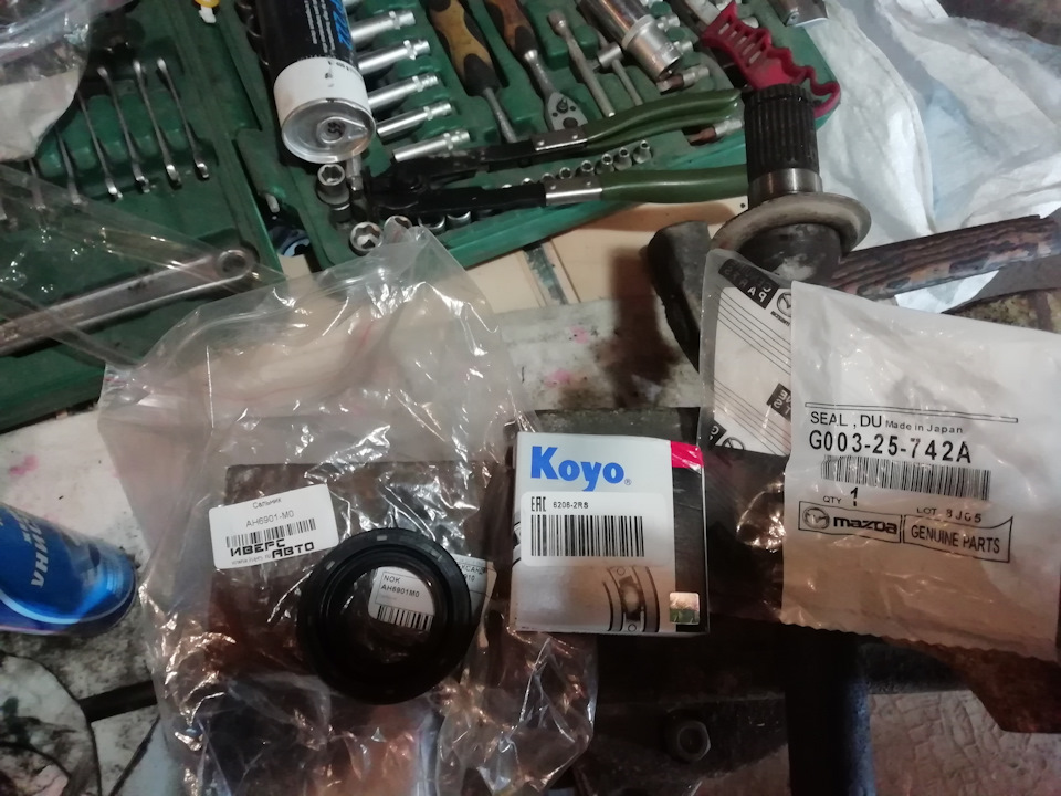 Обслужил правый привод. — Mazda Demio (2G), 1,5 л, 2004 года | плановое ...