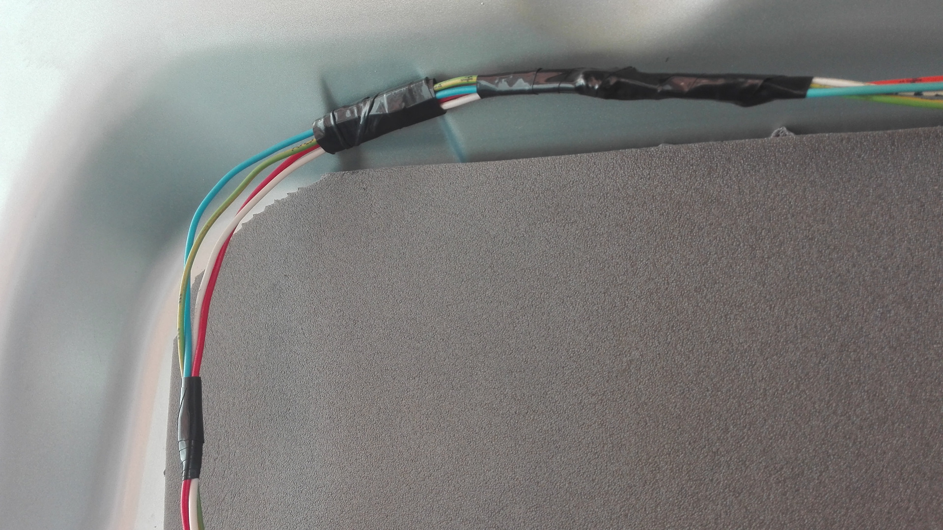 Частичная замена проводки крышки багажника — Peugeot 407, 2 л, 2005 ...