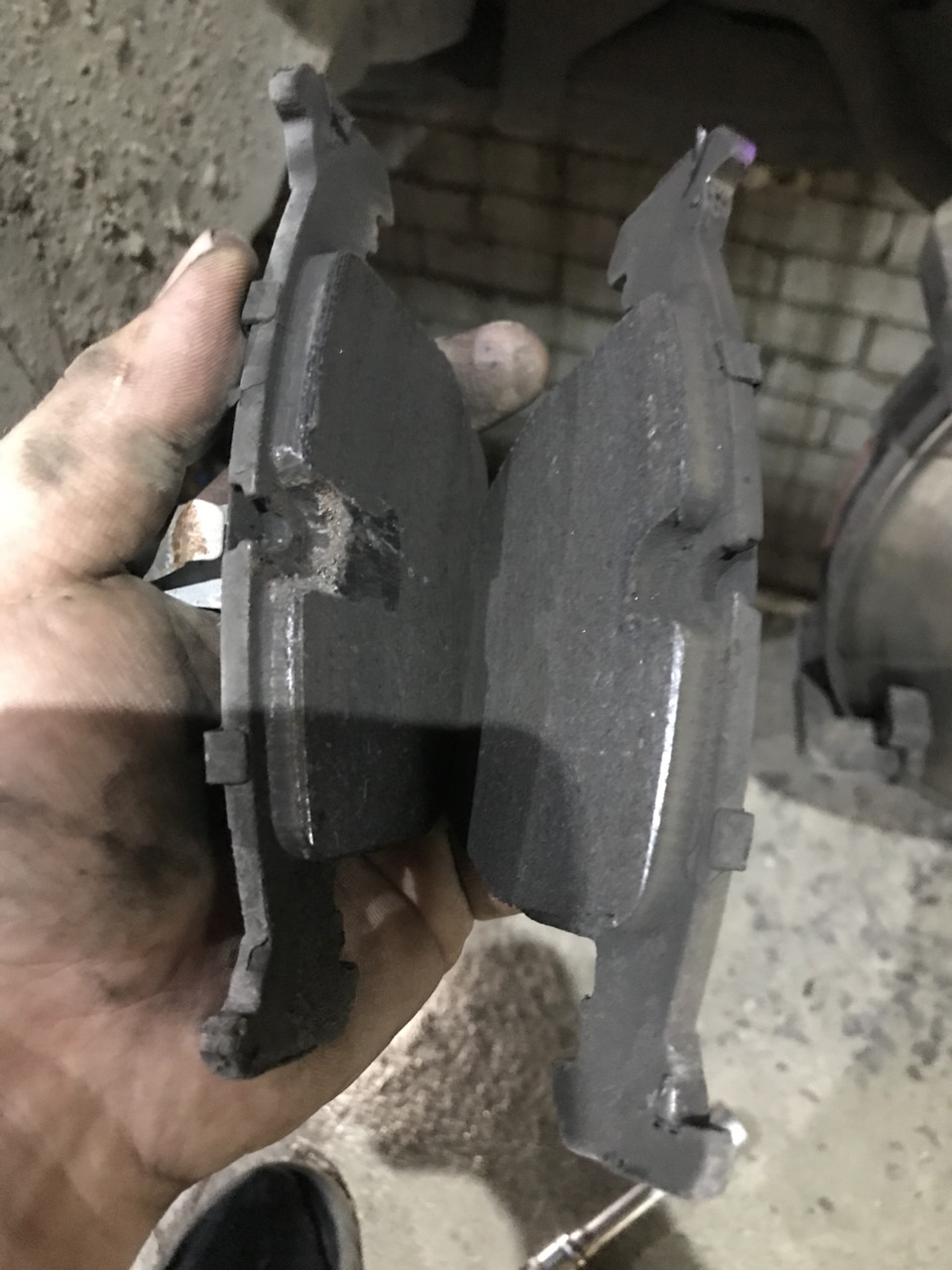 21. Замена интегрального рычага и передних колодок. — BMW X5 (E53), 3 л ...