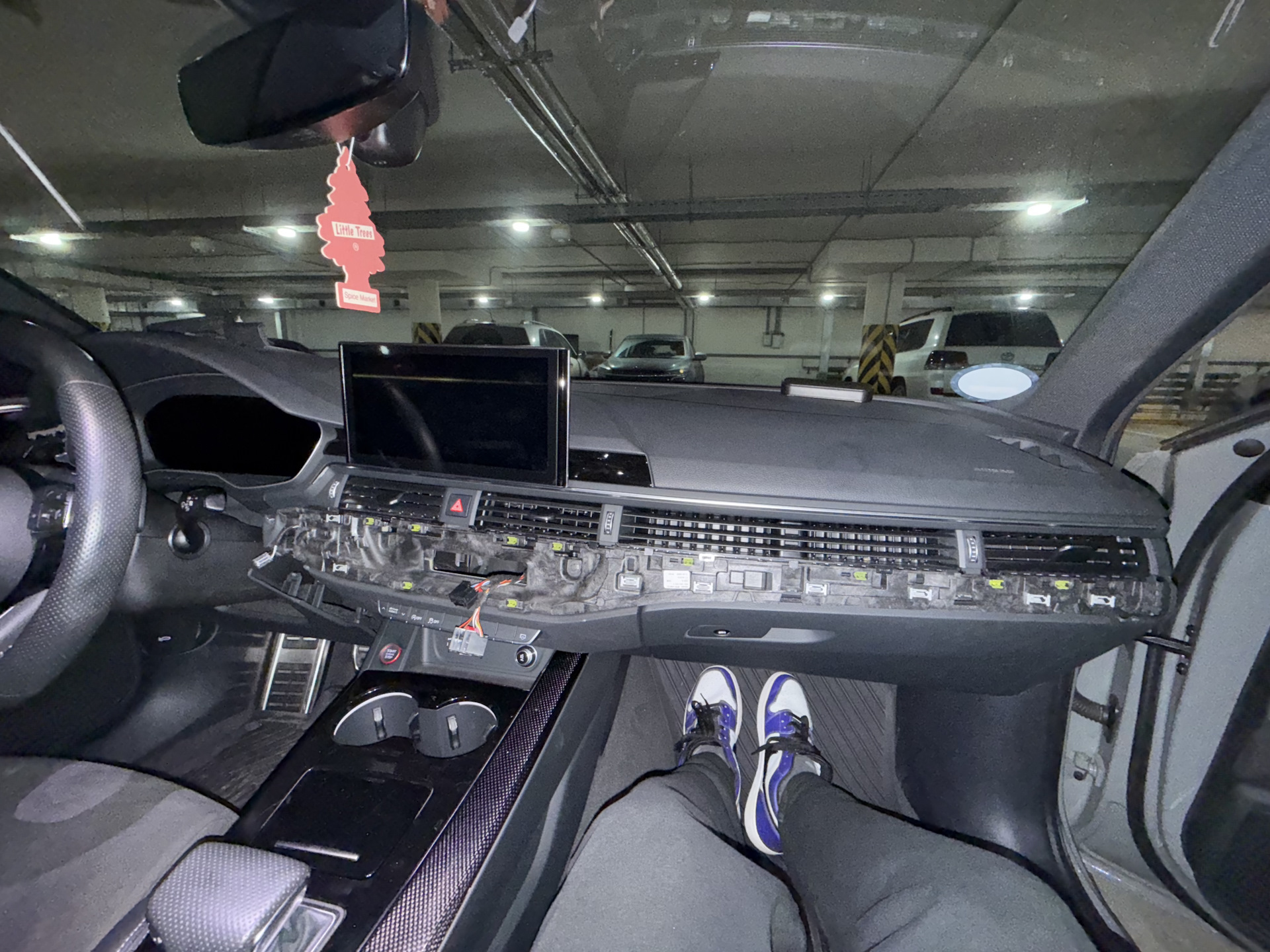 Контурная подсветка салона — Audi S4 (B9), 3 л, 2020 года | тюнинг | DRIVE2