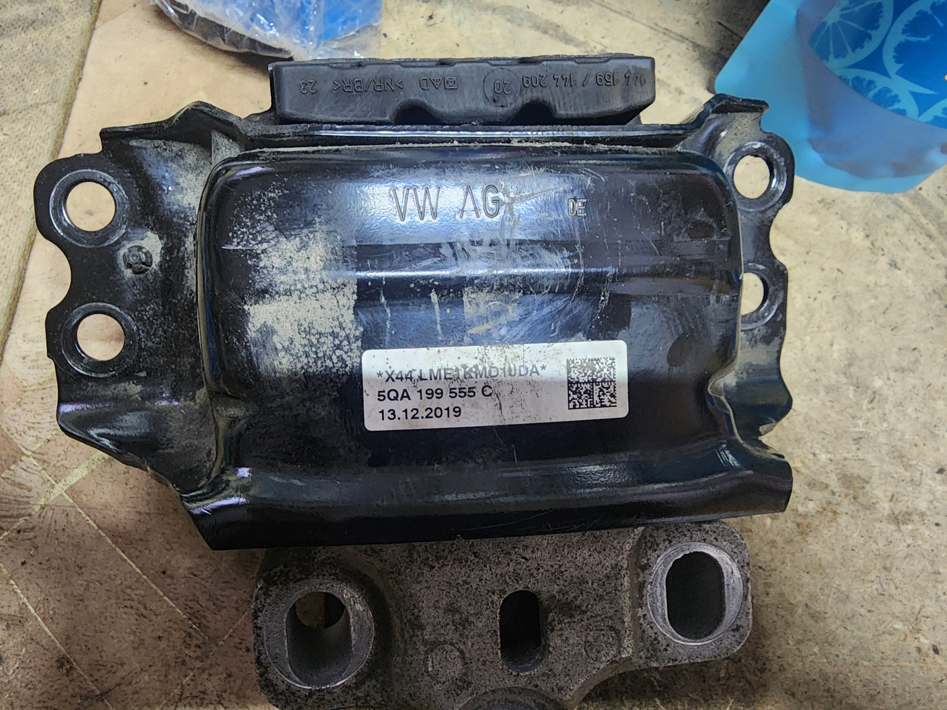 Замена опоры кпп dq250. Все плюсы. После 300 км. пробега. — Volkswagen ...