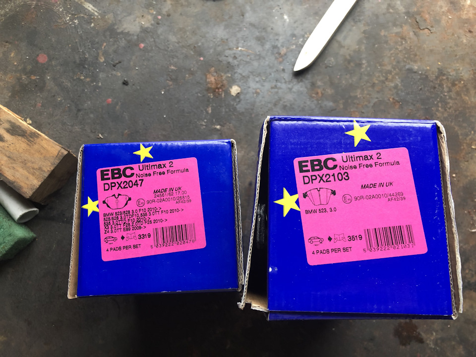 Замена колодок на тюнячие — BMW 5 series (F10), 3 л, 2014 года ...