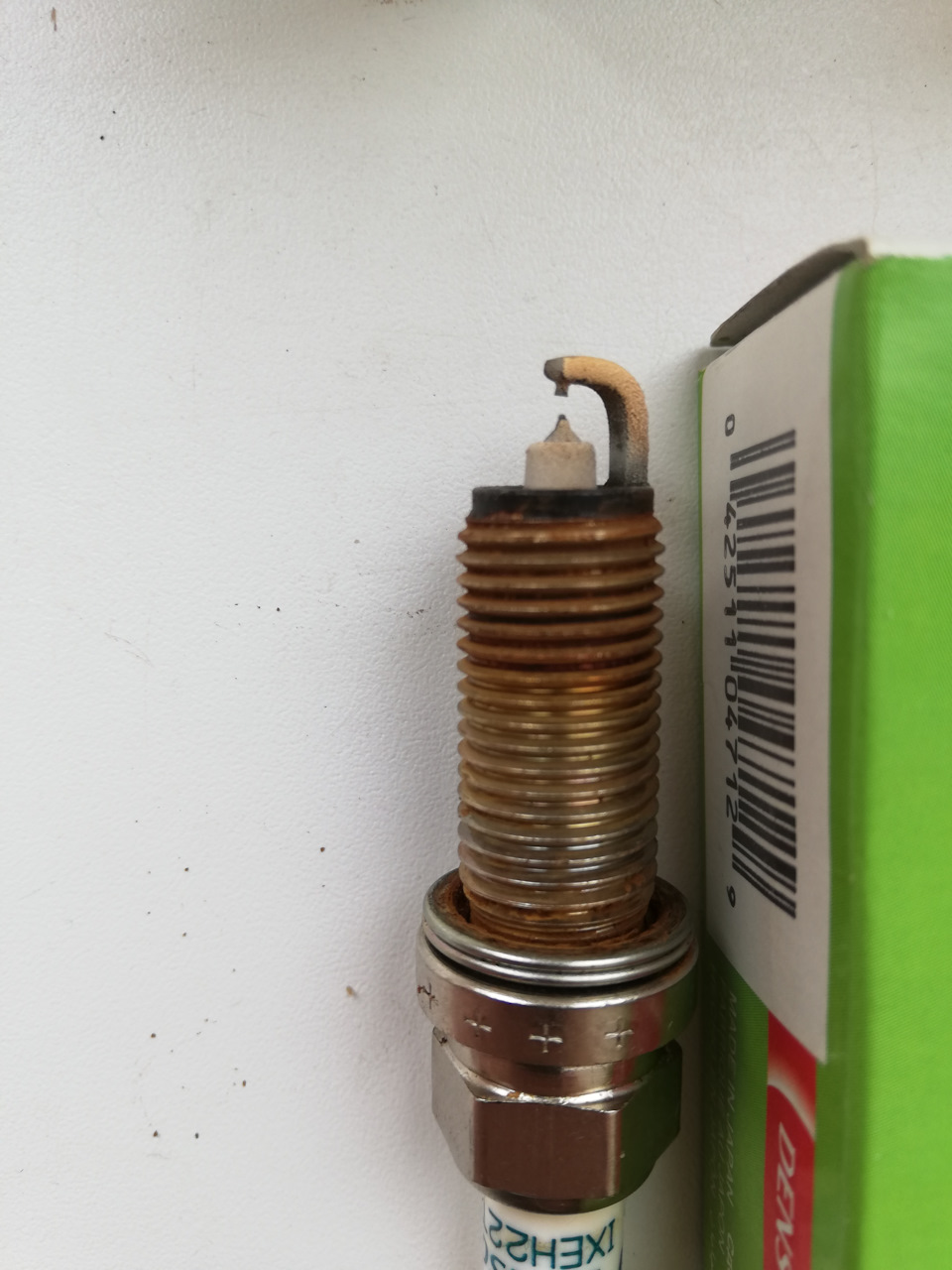 Замена свечей Denso IXEH22TT на SC20HR11 — Toyota Corolla (140/150), 1 ...