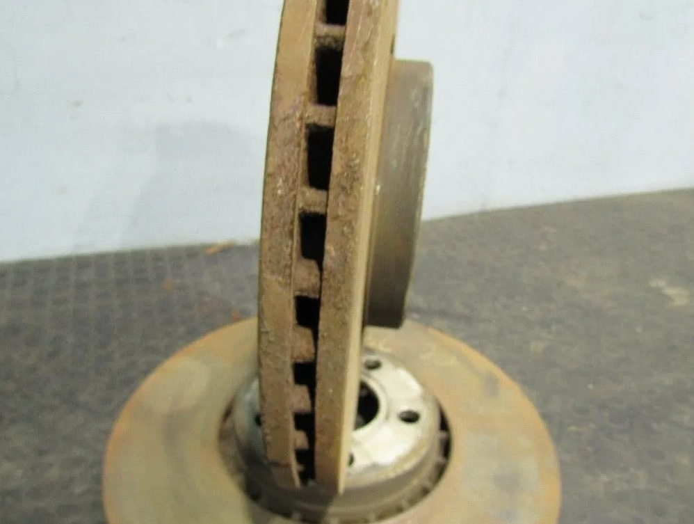 Двухпоршневые тормоза от Volvo XC60 — Land Rover Freelander 2 (L359), 2 ...