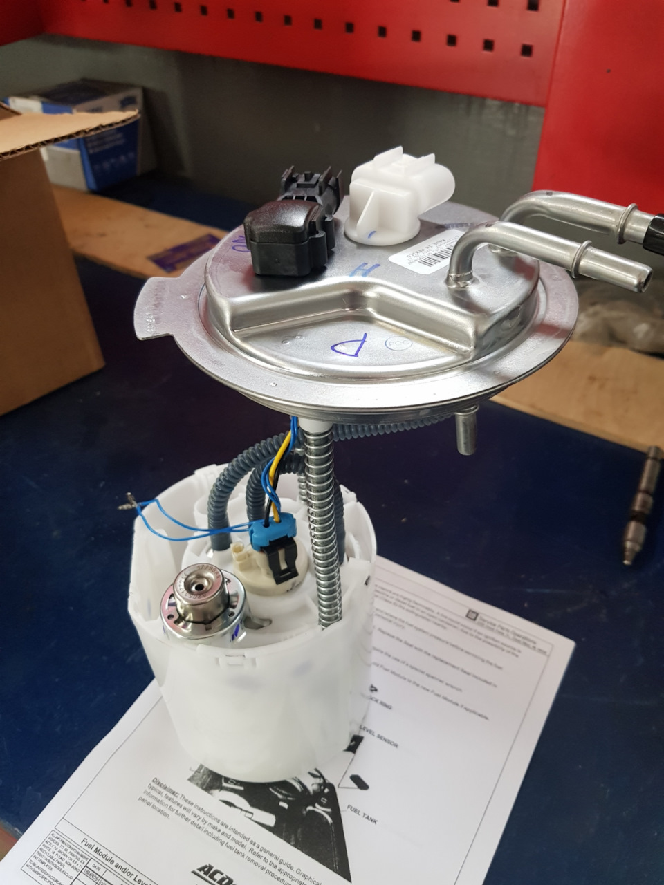 Бензонасос — Chevrolet Tahoe (GMT900), 5,3 л, 2011 года | визит на ...