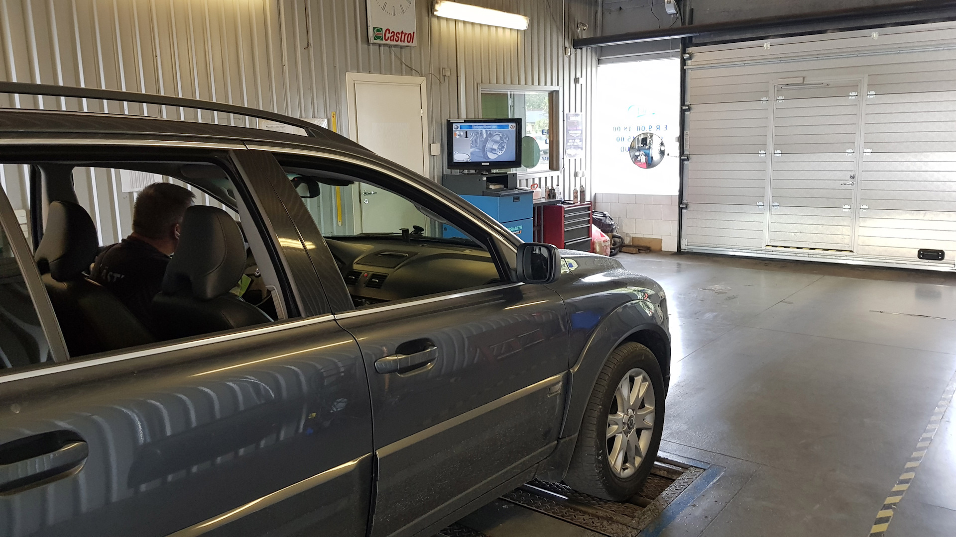 Замена передней лямбды после долгих мучений — Volvo XC90 (1G), 4,4 л ...