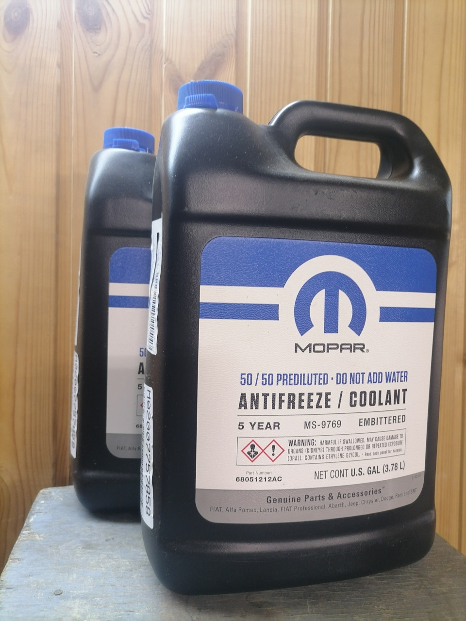 68051212AC Антифриз 3,78л — Antifreeze/Coolant 50/50 Predilut CHRYSLER ...