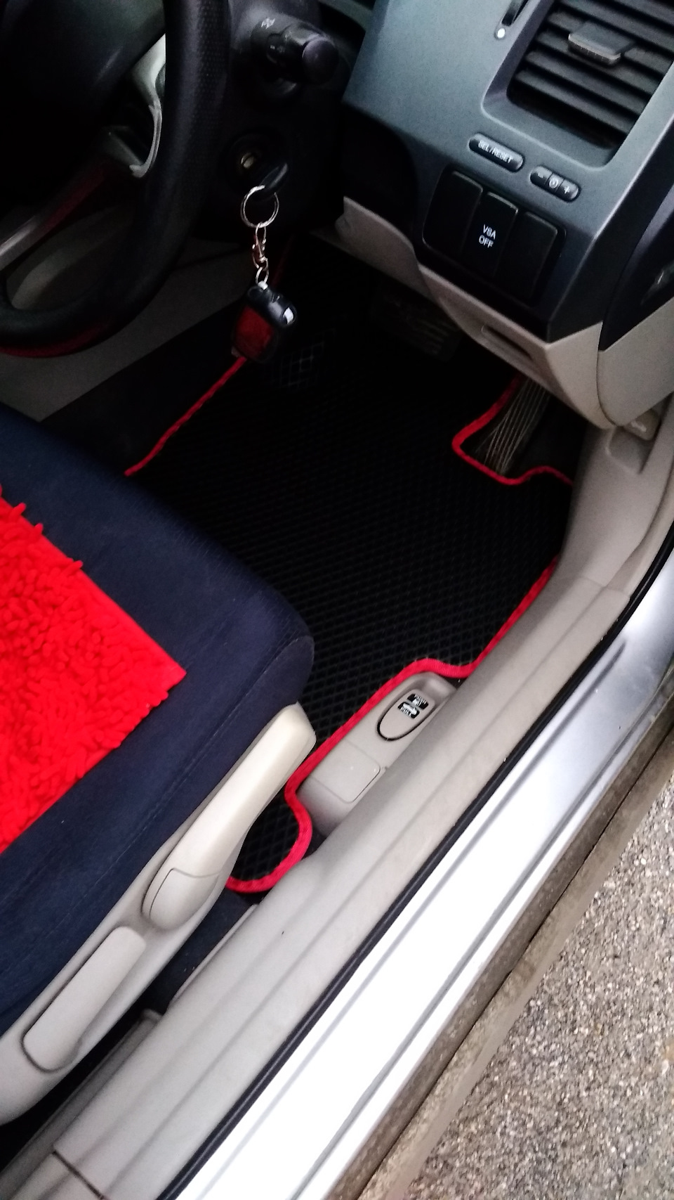 Eva коврики мне в ноги — Honda Civic 4D (8G), 1,8 л, 2007 года ...