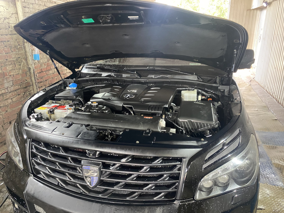 Мойка радиаторов и мотора паром — Infiniti QX56 (2G), 5,6 л, 2011 года ...