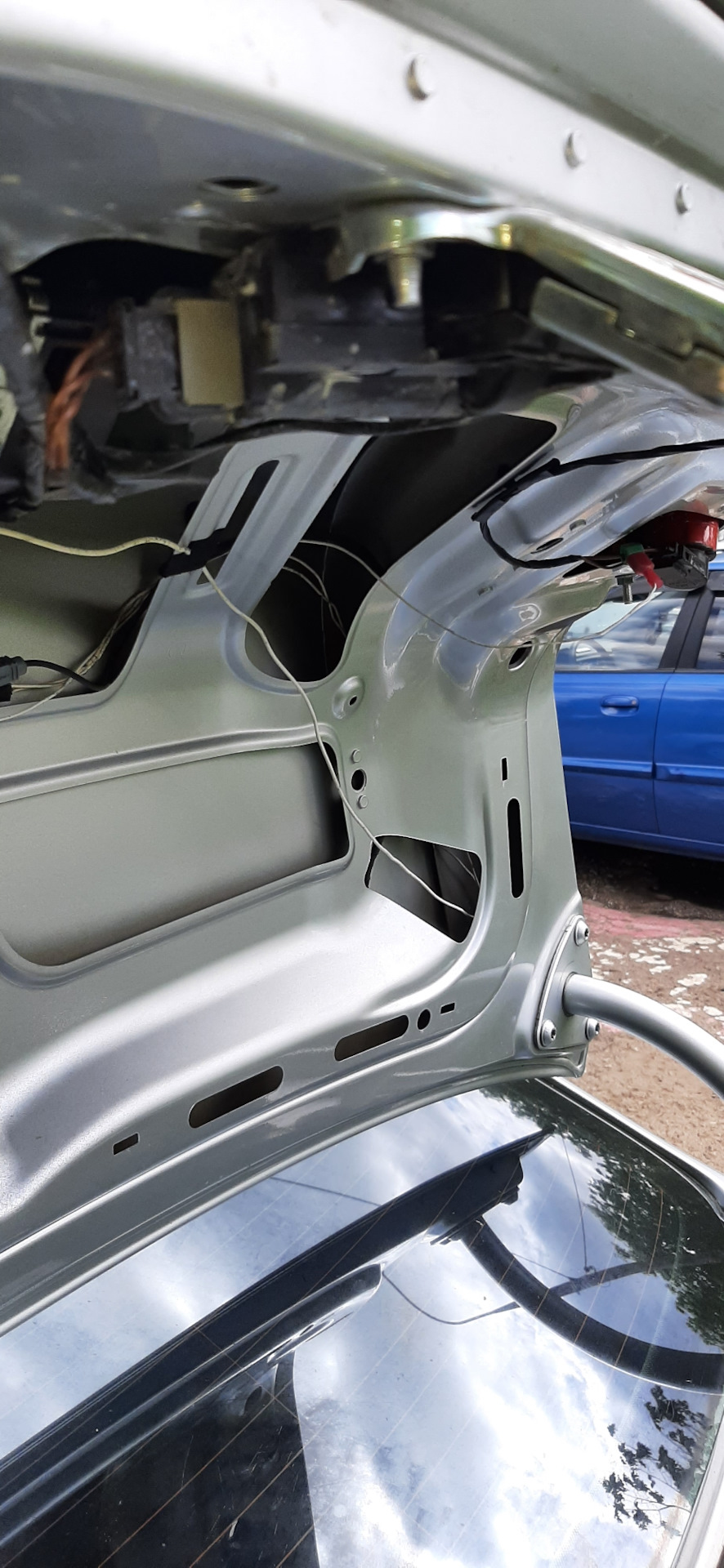 Камера заднего вида в значок с блоком — Volkswagen Passat B6, 1,8 л ...