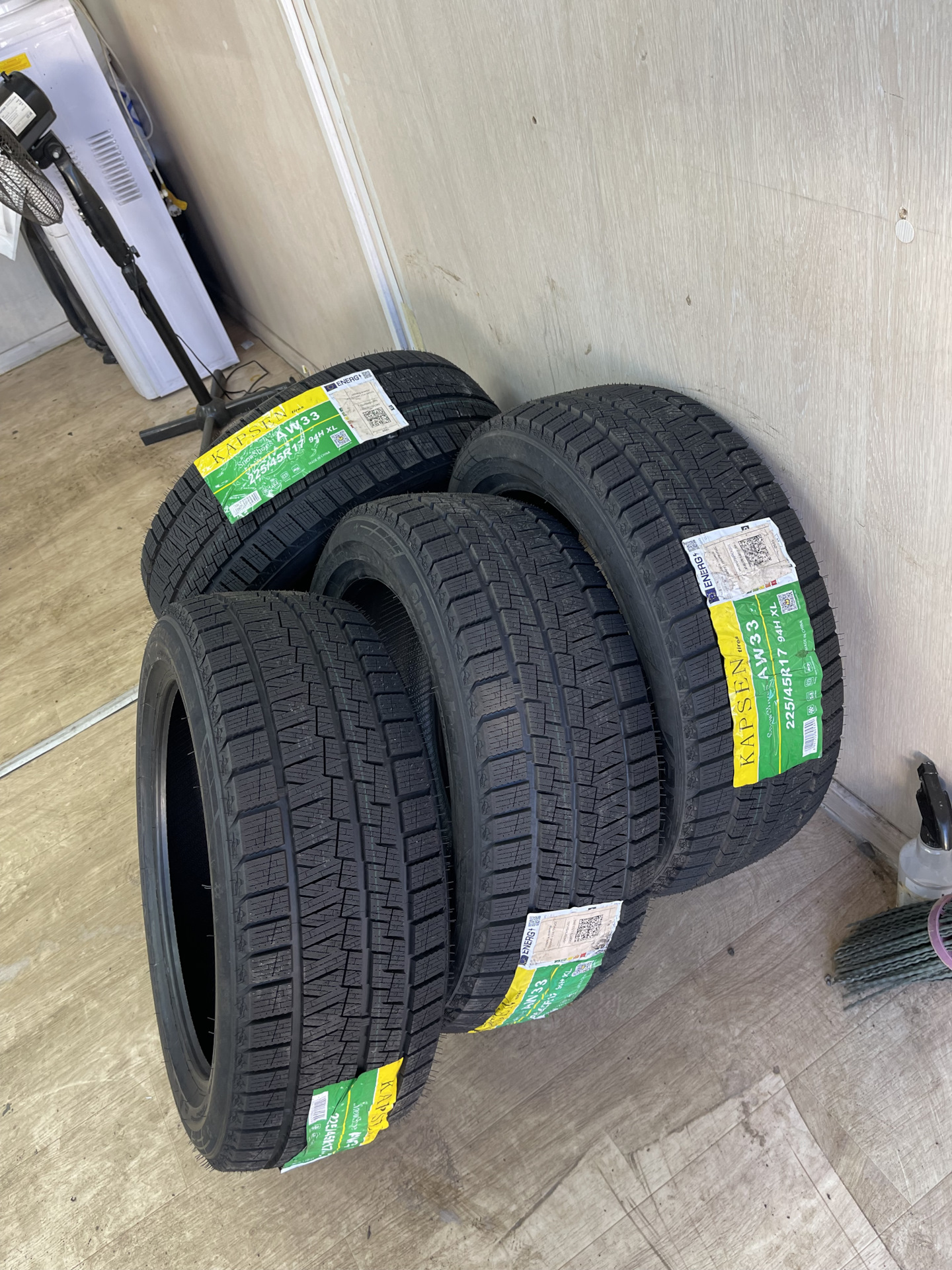 Kapsen AW33 — Mazda 3 (2G) BL, 1,6 л, 2011 года | шины | DRIVE2