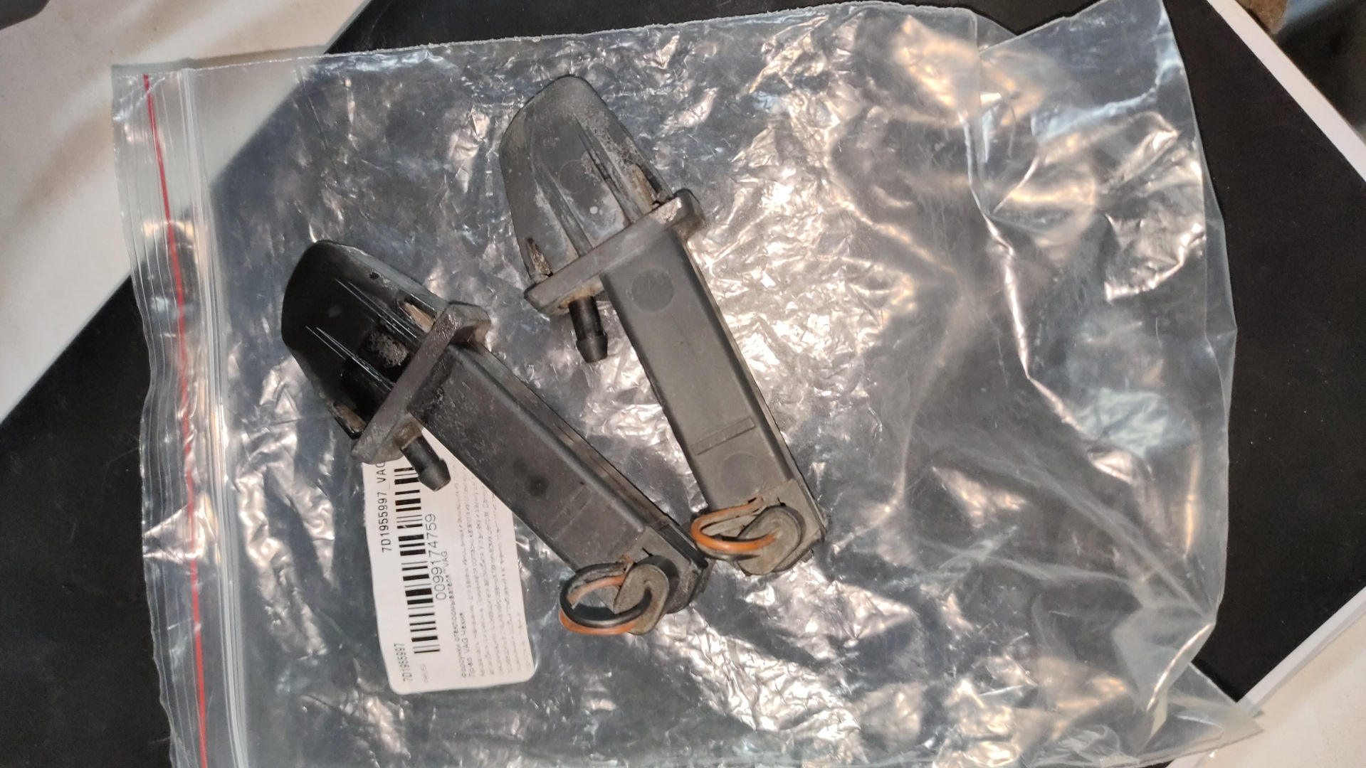 Форсунки омывателя лобового стекла с подогревом. — Volkswagen ...