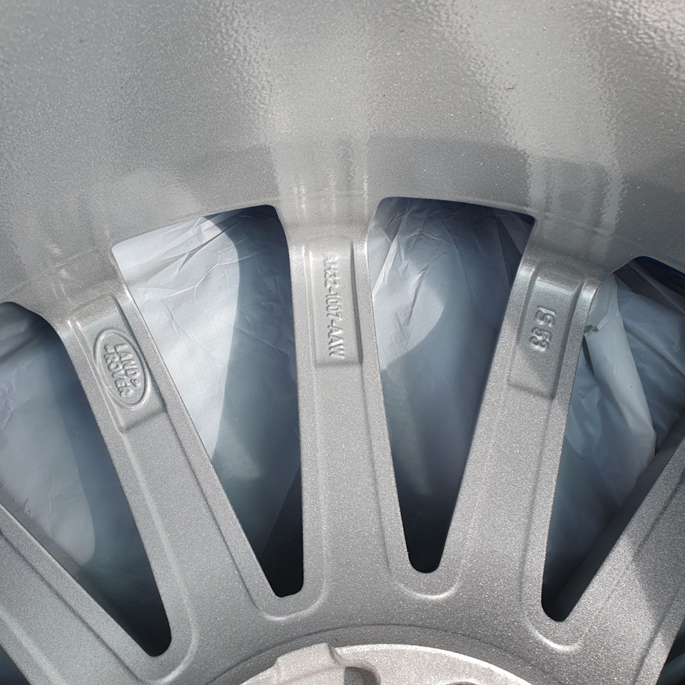 Литые диски Land Rover 9Jx19 ET53 5x120 на Land Rover Range Rover Sport ...