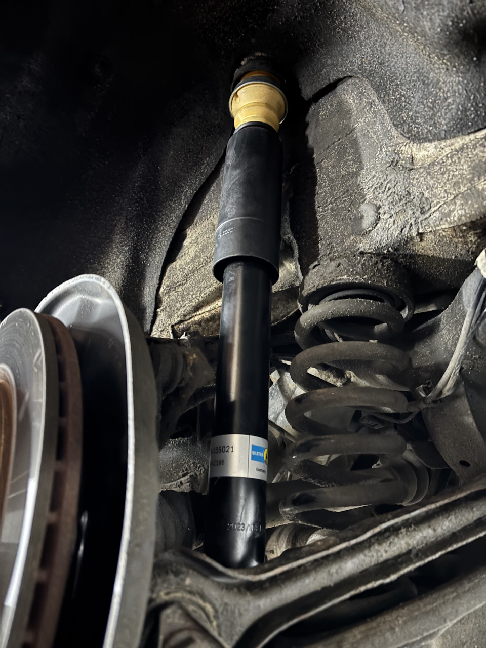 14. Замена задних амортизаторов, ревизия моторчика печки, установка ...