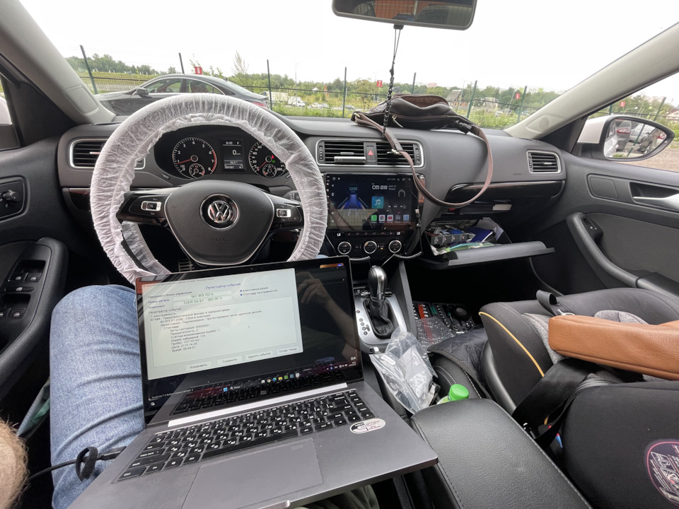 Кнопка SET, ASR OFF, USB гнезда — Volkswagen Jetta VI, 3,6 л, 2014 года ...