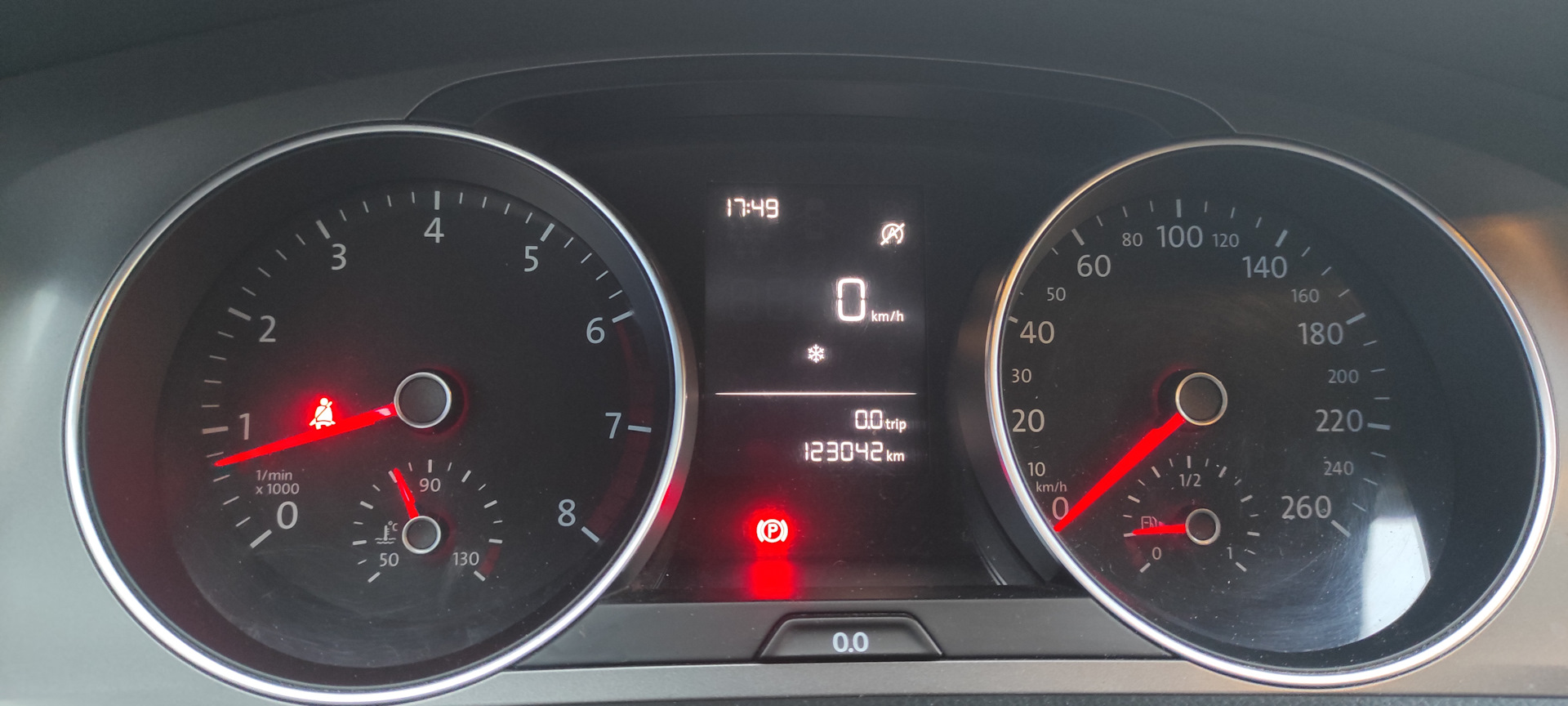 Замена свечей, радиатора печки и сервопривода, помпы или невероятные ...