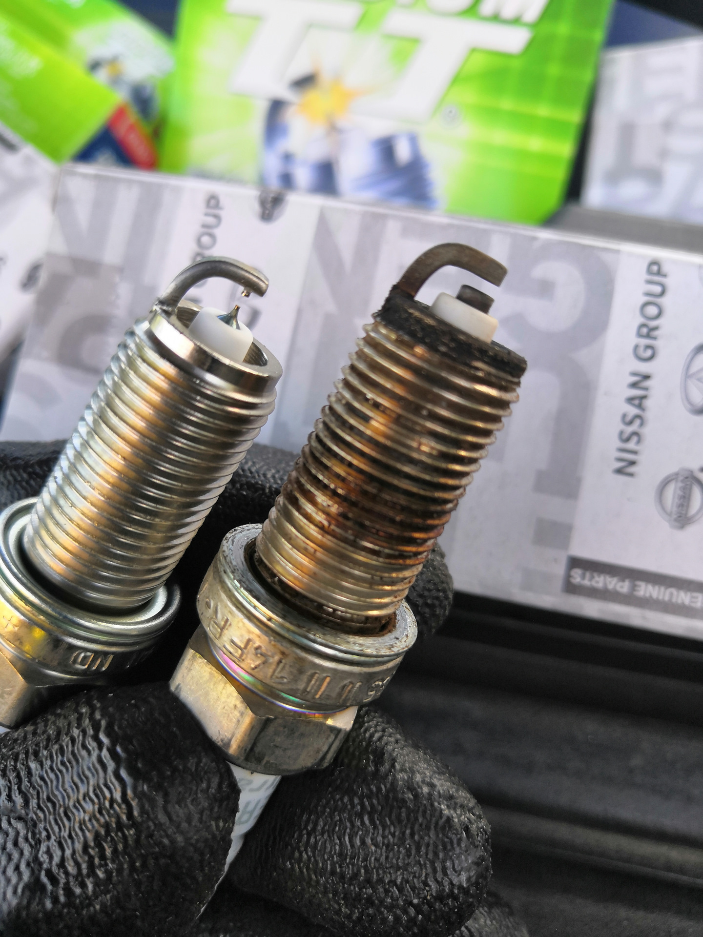 Аккумулятор. Клеммы. Катушки зажигания. Свечи. — Nissan X-Trail I (t30 ...