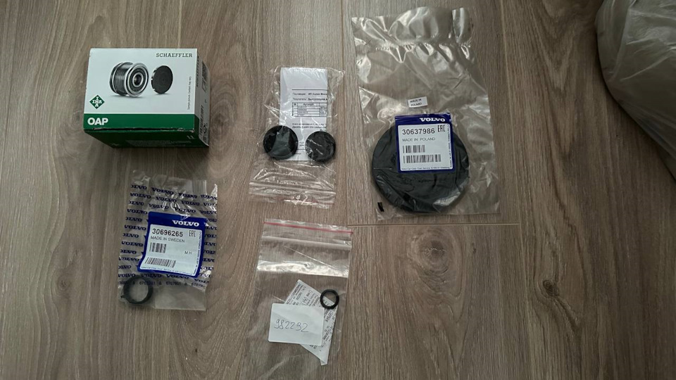 Уплотнение корпуса цепи грм: детали — Volvo XC90 (1G), 3,2 л, 2007 года ...