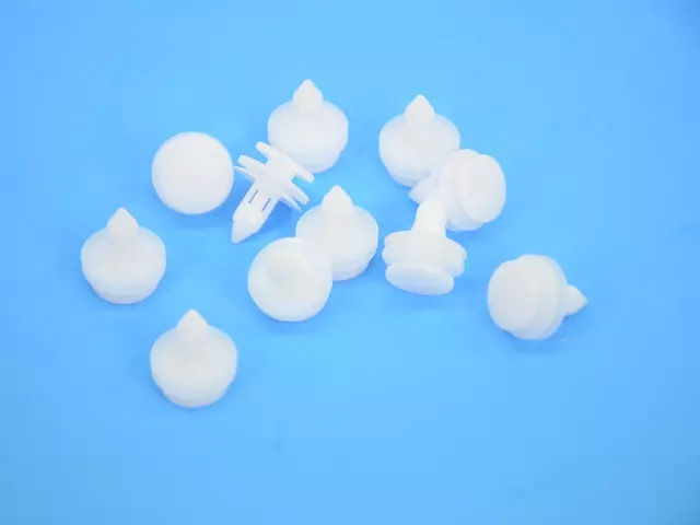 6503204 Клипса пластиковая Chrysler | Запчасти на DRIVE2