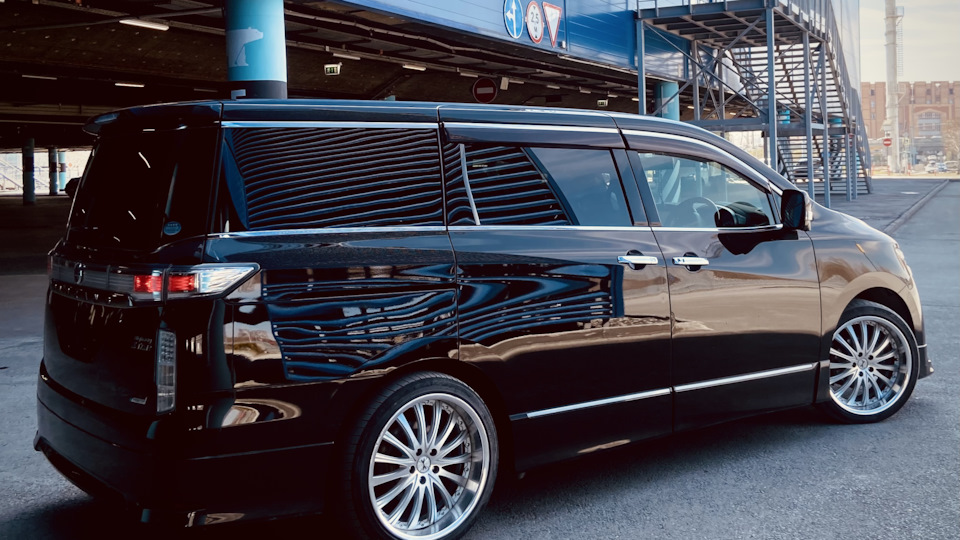 Nissan Elgrand (E52) 3.5 бензиновый 2012 | на DRIVE2