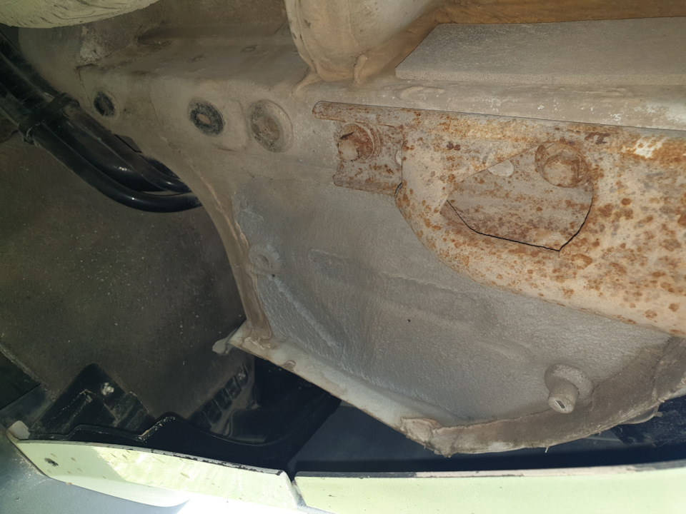 Установка оригинального фаркопа — Volvo XC90 (1G), 2,5 л, 2013 года ...