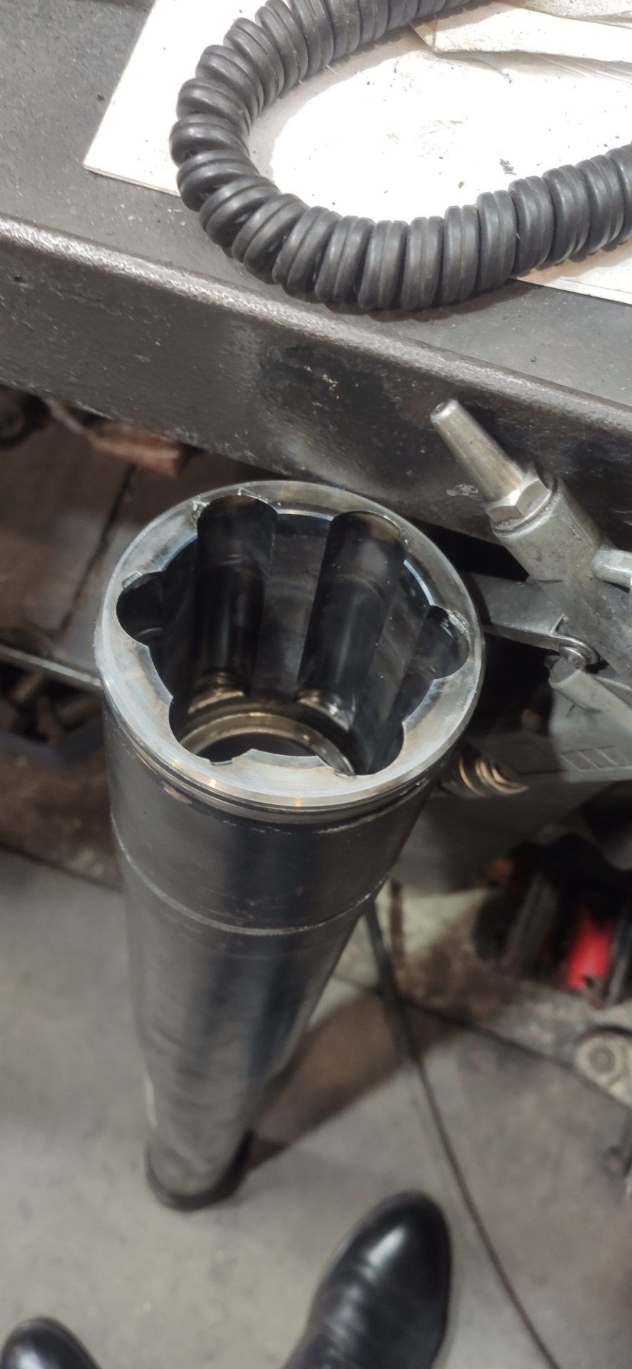 Ремонт кардана Audi q7 2010 рестайлинг — Audi Q7 (1G), 3 л, 2010 года ...