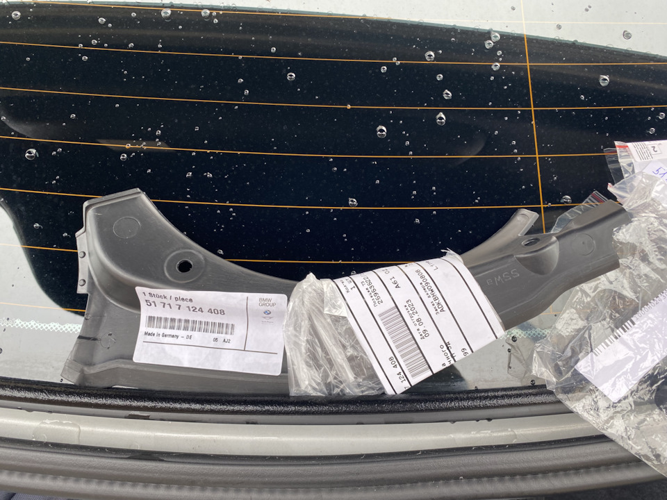 Отсек АКБ и вода — BMW 5 series (E60), 2,5 л, 2004 года | поломка | DRIVE2