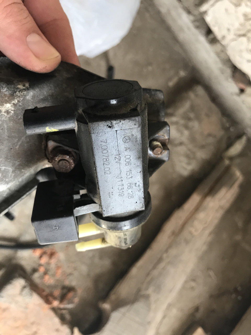 A0061536628 Клапан вакуумной системы автомобиля Mercedes | Запчасти на ...