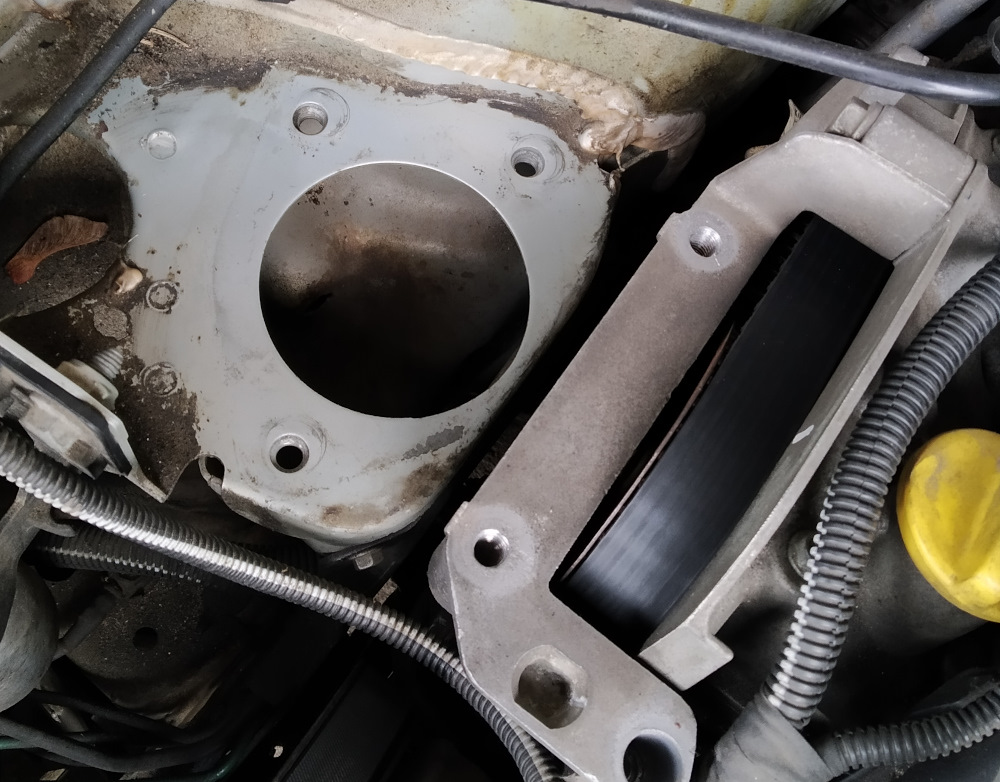 Замена 3 подушек двигателя — Renault Scenic I, 1,6 л, 2002 года ...