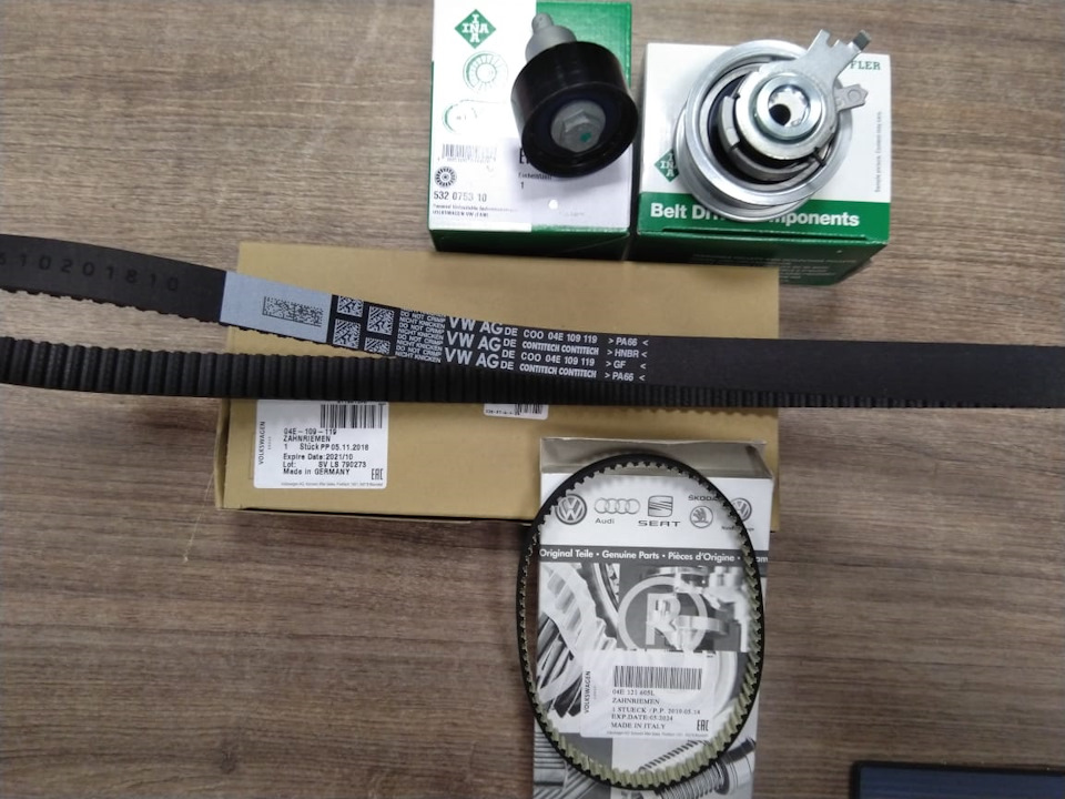 Ремень ГРМ, ролики ГРМ + ремень помпы Volkswagen Polo / Skoda Rapid 1.6 ...