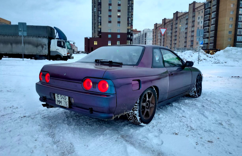 Покраска в Midnight Purple II — Nissan Skyline (R32), 2,5 л, 1990 года ...