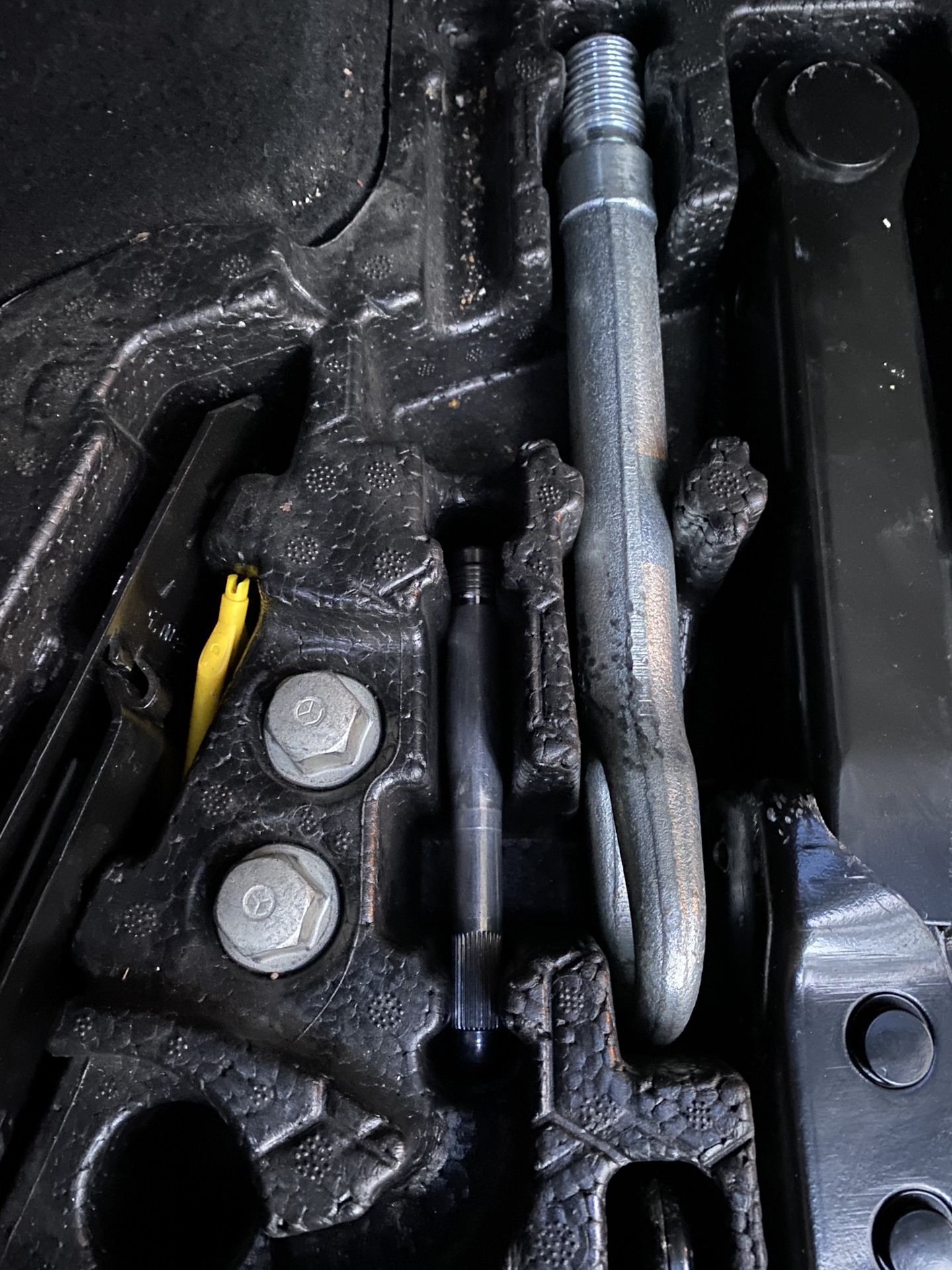 Направляющая для монтажа колёсных дисков — Mercedes-Benz GLK-Class ...