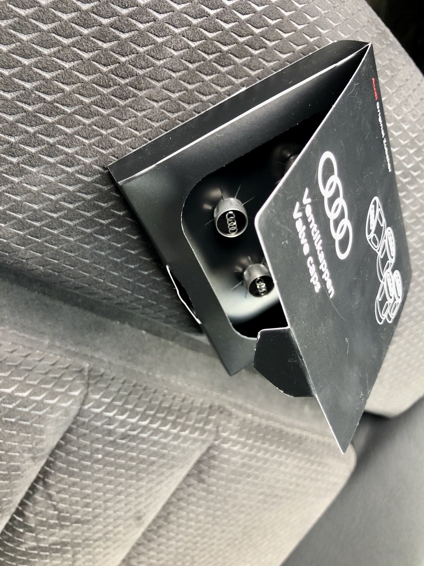 Аксессуары, кто что покупает — часть 2. — Audi A4 (B9), 2 л, 2017 года ...